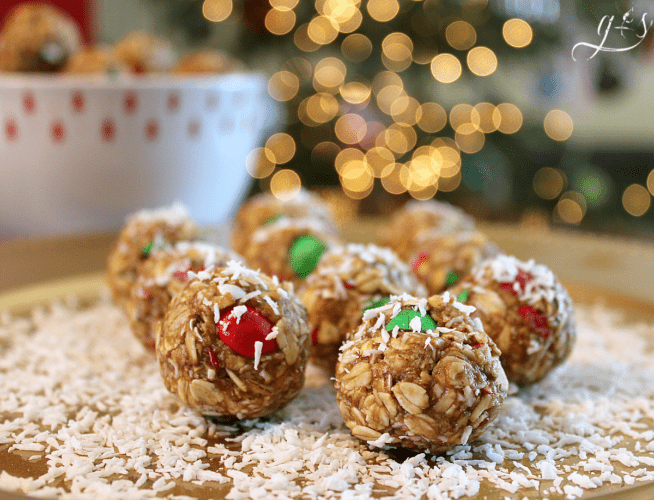 6 Ingredient Christmas Energy Bites - HappiHomemade