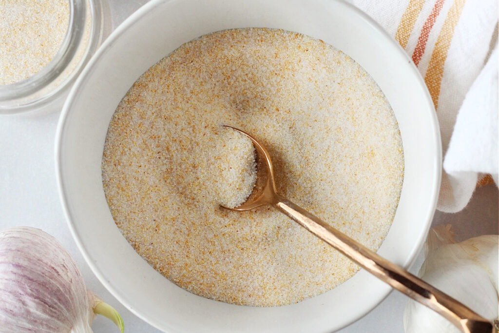 Homemade Garlic Salt Recipe - HappiHomemade