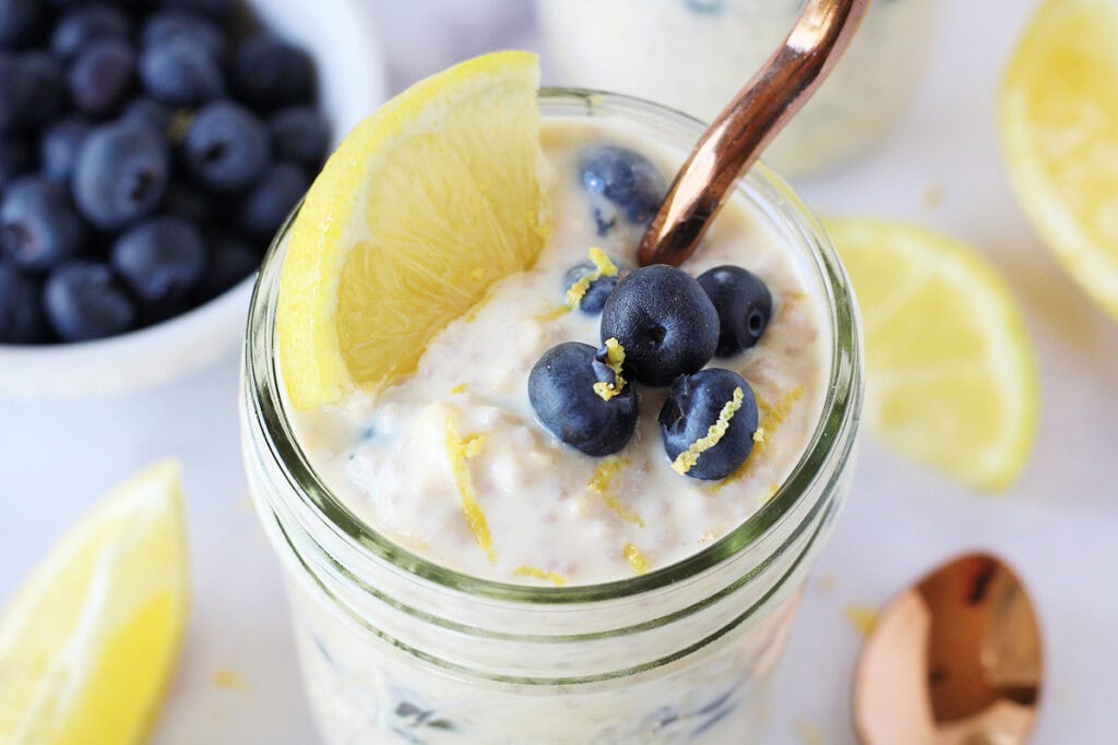 Lemon Blueberry Overnight Oats (Thick & Creamy) - HappiHomemade